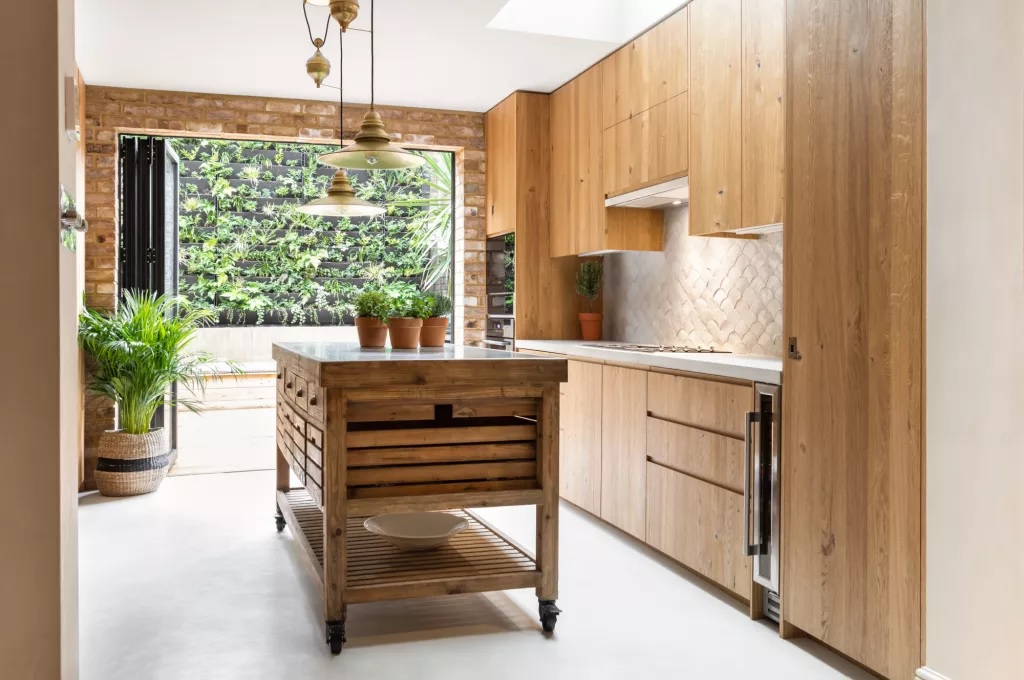 Minimalism/Maximalism, Farmhouse Tour and Back Kitchens - jmm PR